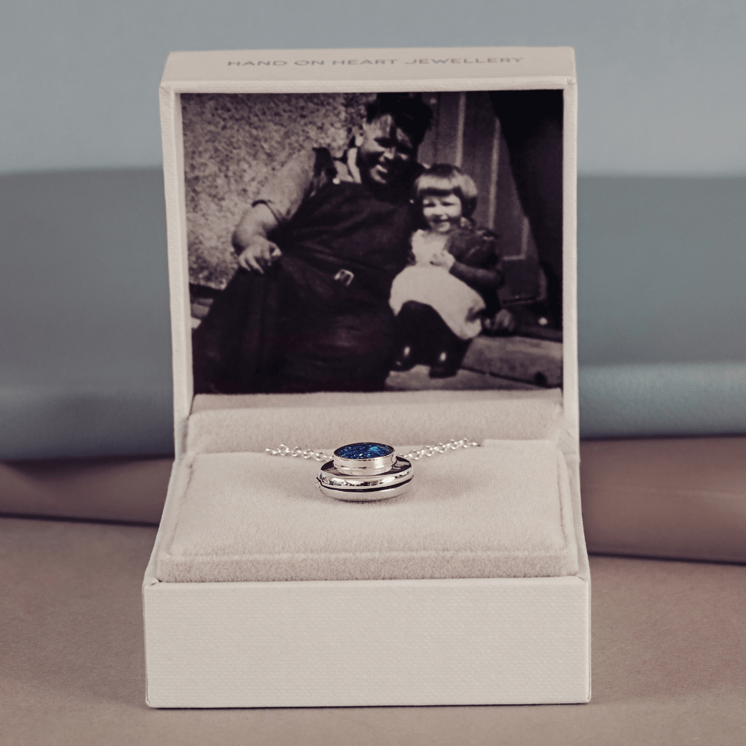 Memorial Oval Ashes Necklace | Cremation Ash Jewellery