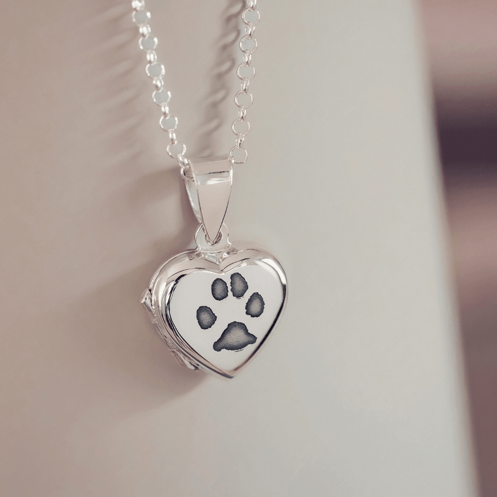 Engraved Pets Pawprint Locket – Hand on Heart Jewellery