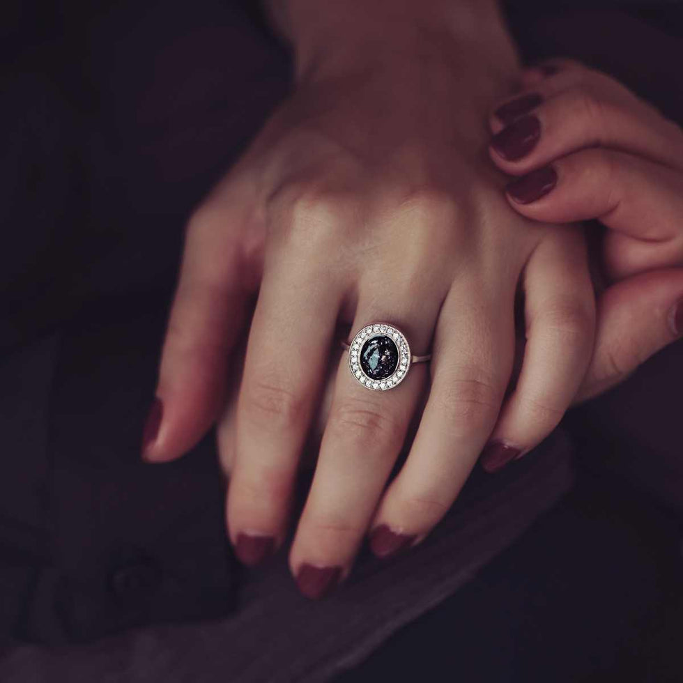 Memorial Ashes Oval Sparkle Ring | Cremation Ashes Jewellery – Hand on ...