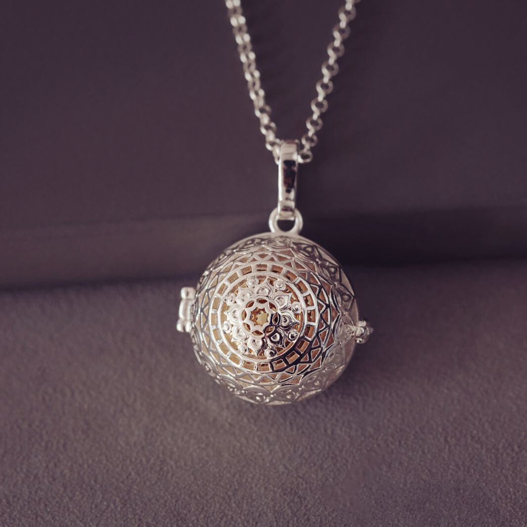 Patterned Ashes Urn Locket Necklace – Hand on Heart Jewellery