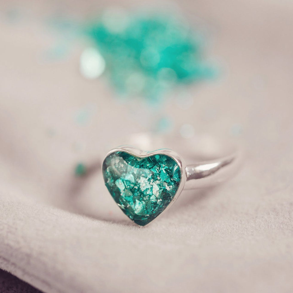Memorial Ashes Heart Cremation Ring – Hand on Heart Jewellery