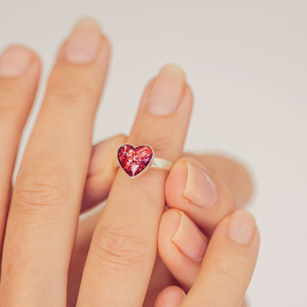 Memorial Ashes Heart Cremation Ring – Hand on Heart Jewellery